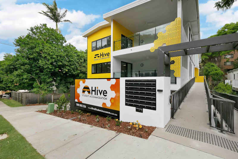 109 Sir Fred Schonell Dr Brisbane Student Accommodation
