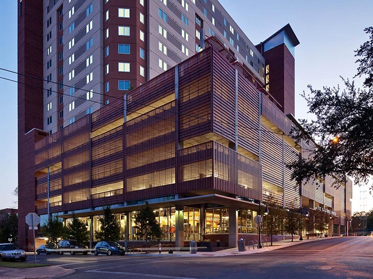 The Callaway House Austin (Texas) Student Housing