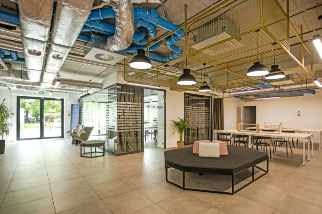 Wroclaw Olbin Wroclaw | 𝗨𝗽𝘁𝗼 €𝟱𝟬 𝗢𝗙𝗙