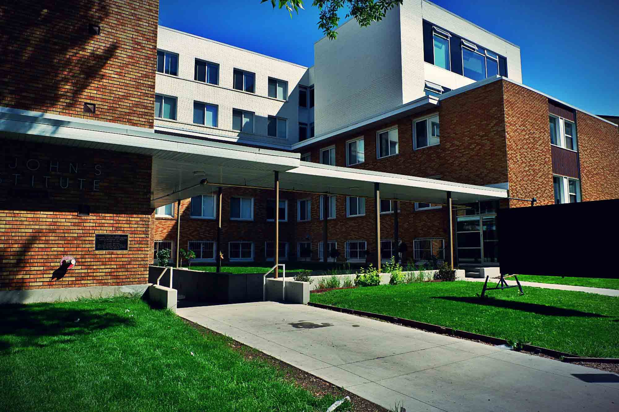 1Ten on Whyte Edmonton Student Accommodation | UL