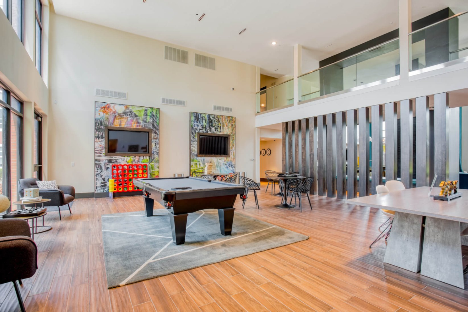 Liv+ Arlington Arlington (Texas) Student Housing