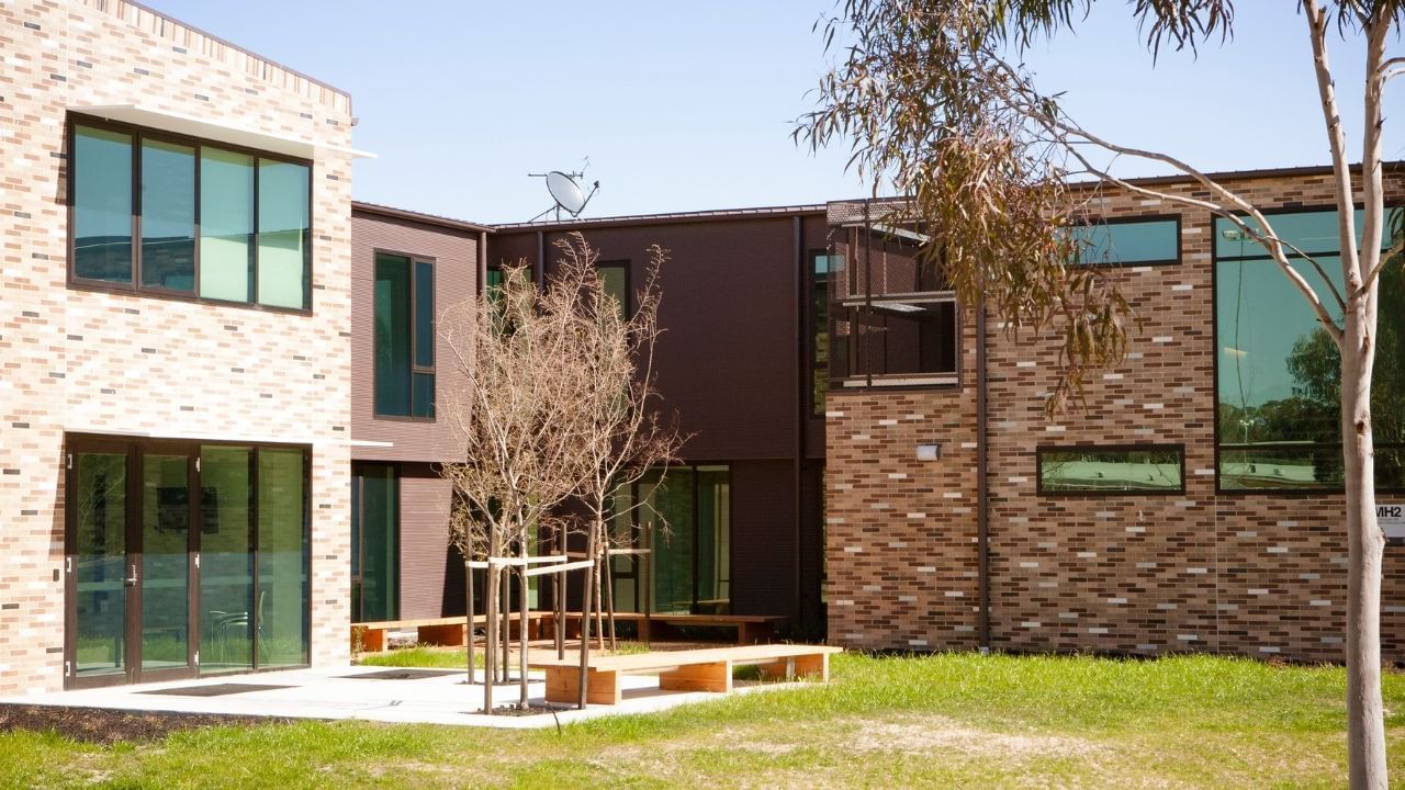 Unilodge Mcfarlane's Hill Residences Wodonga Student Accommodation