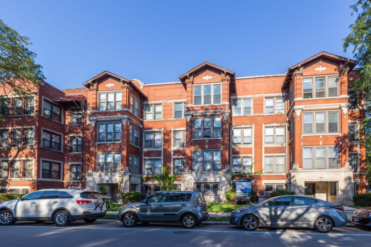5049 S Drexel Boulevard Chicago | 𝗨𝗽𝘁𝗼 $𝟱𝟬 𝗢𝗙𝗙