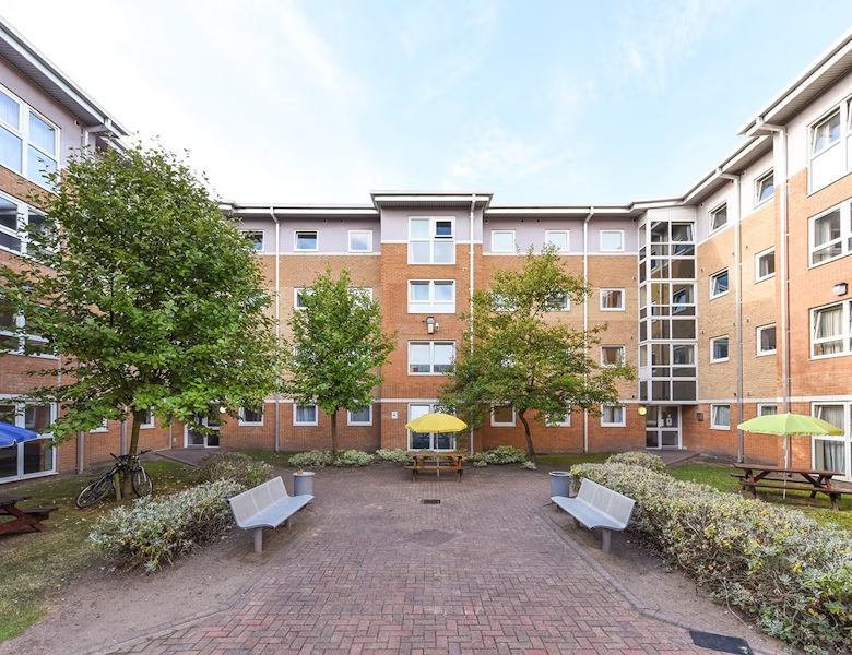 The Railyard Liverpool | 𝗨𝗽𝘁𝗼 £𝟭,𝟲𝟵𝟰 𝗢𝗙𝗙