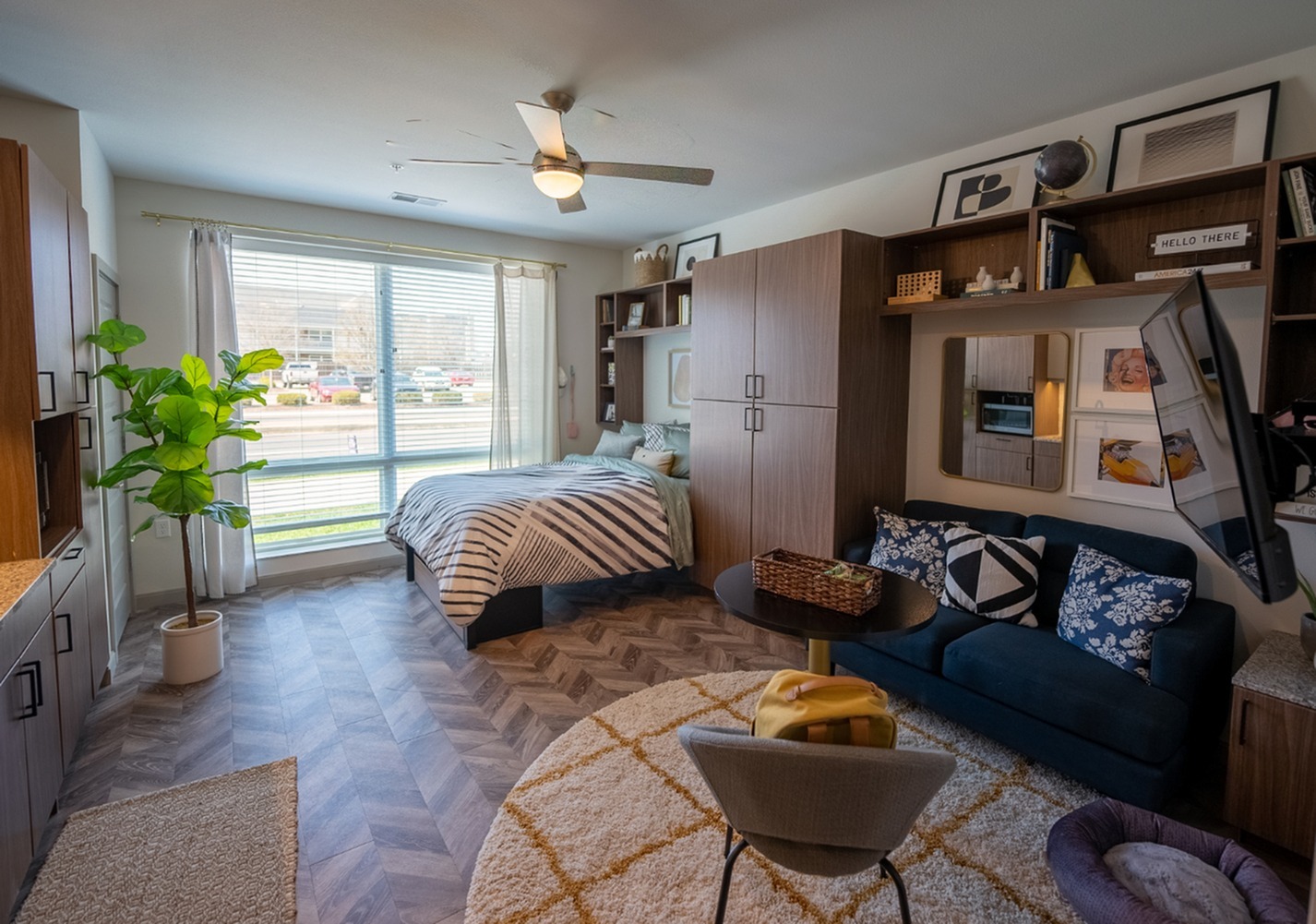 Best Student Housing near School of Molecular & Cellular Biology at the ...