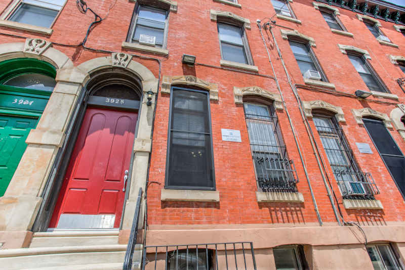 Pine Street Philadelphia Accommodation | 𝗨𝗽𝘁𝗼 $𝟱𝟬 𝗢𝗙𝗙