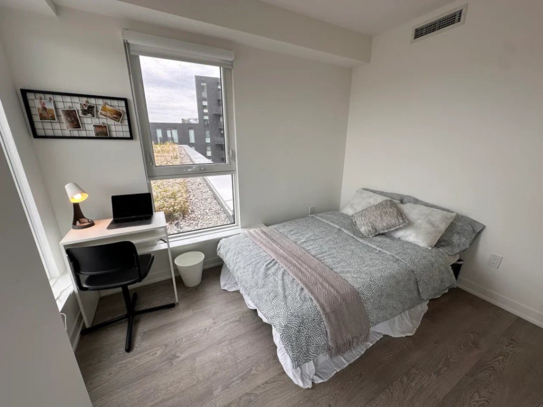 Best Student Housing near Seneca College Yorkgate Campus