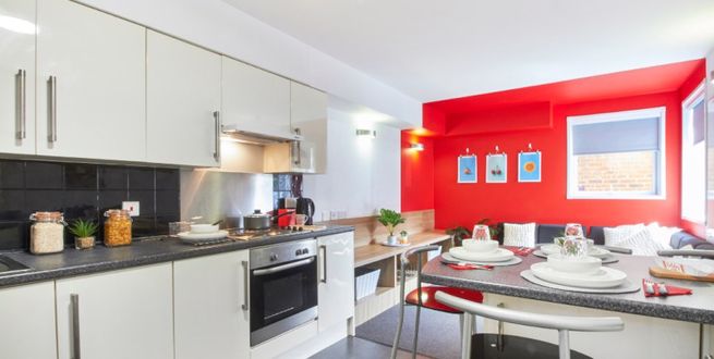 Slade Park Oxford Student Accommodation | UniversityLiving