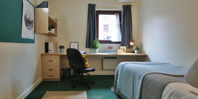 iQ Daisy Bank Manchester Student Accommodation | Universityliving.com