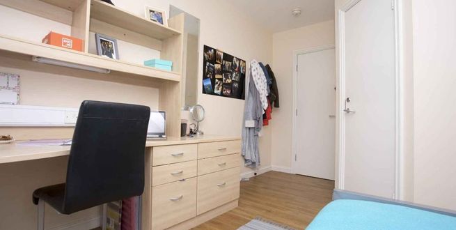 Oxney House & Gardens Student Accommodation | UniversityLiving
