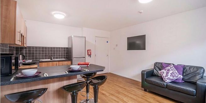 Manchester House Student Housing | Universityliving.com