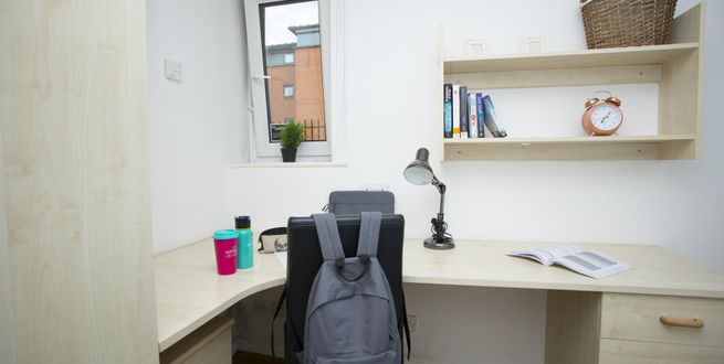 Manchester House Student Housing | Universityliving.com