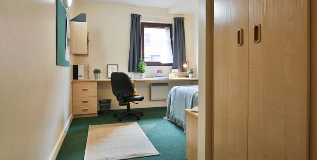 iQ Daisy Bank Manchester Student Accommodation | Universityliving.com