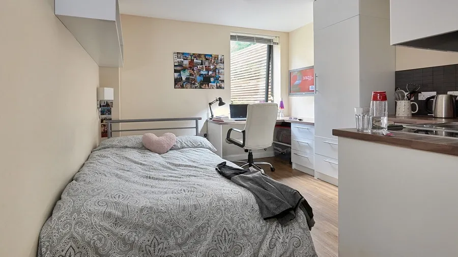 Host The Hub London Student Housing | Universityliving.com